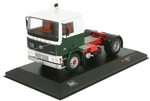 Miniature VOLVO F10 Intercooler 4x2 1983 cabine verte et blanche ...