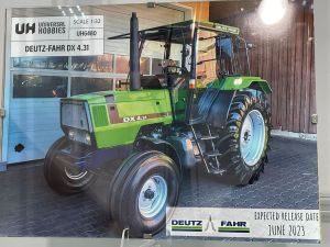 Miniature DEUTZ-FAHR DX4.31 – DISPO fin 2023 UNIVERSAL HOBBIES UH6480 | Collect World